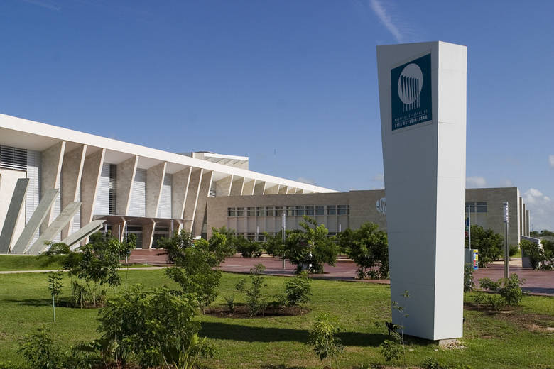 Hospital regional de alta especialidad duarte aznar arquitectos ...