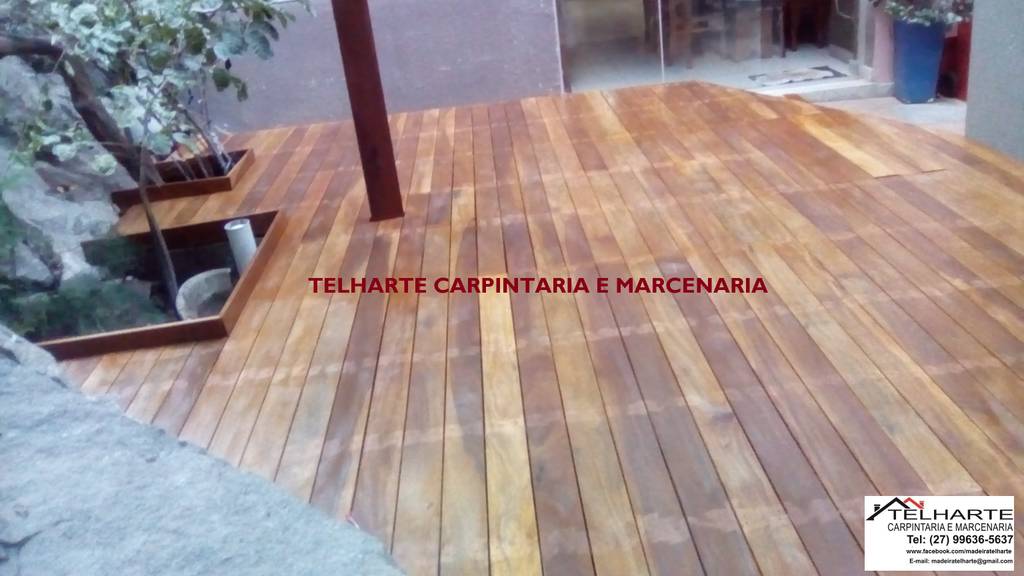 Pergolado e deck em madeira com degrau móvel, telharte carpintaria e marcenaria | homify