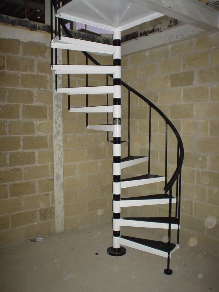 Escalera en caracol modelo sevilla | homify