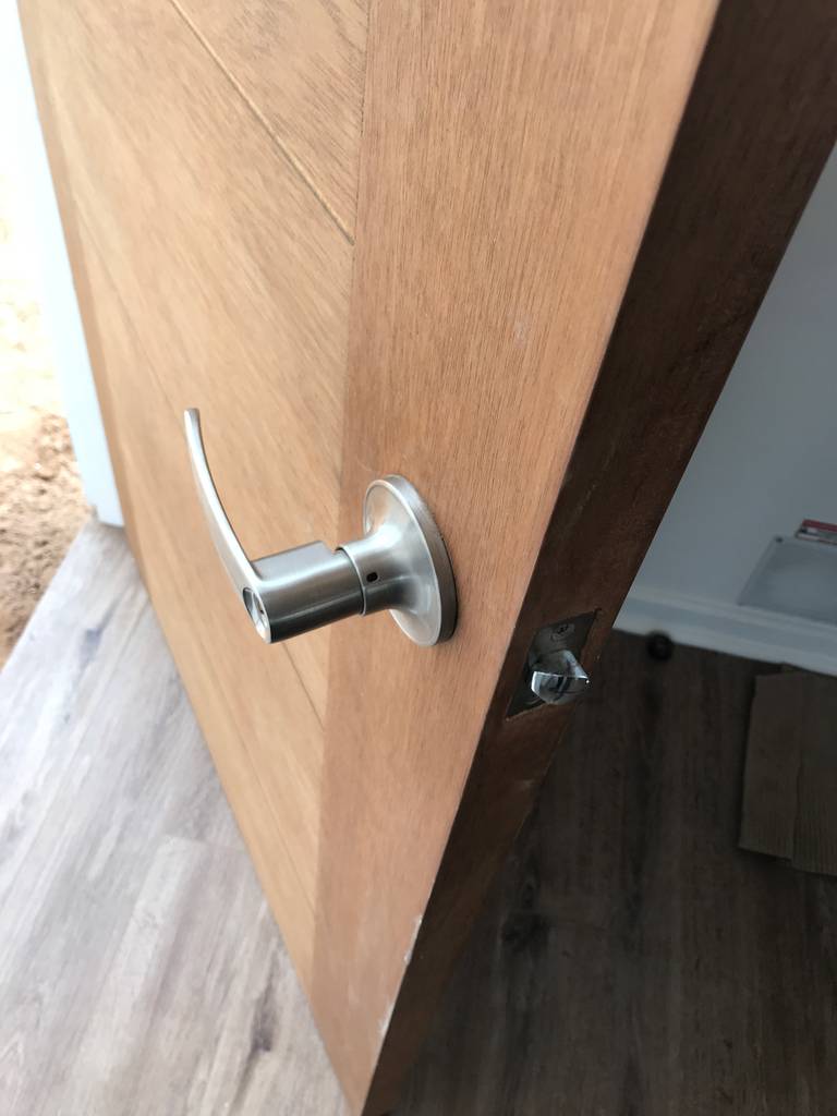 Puerta madera mara.vivienda lt37 premium 125m2 fundo loreto. | homify