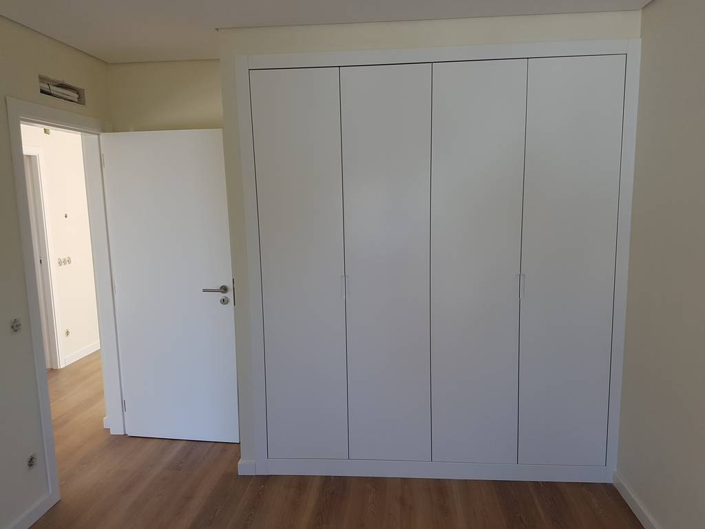 Roupeiros lados de estilo moderno, paulo cardoso - móveis por medida ...