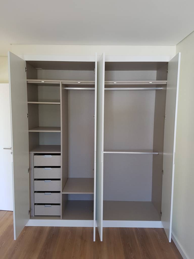 Roupeiros lados de estilo moderno, paulo cardoso - móveis por medida ...