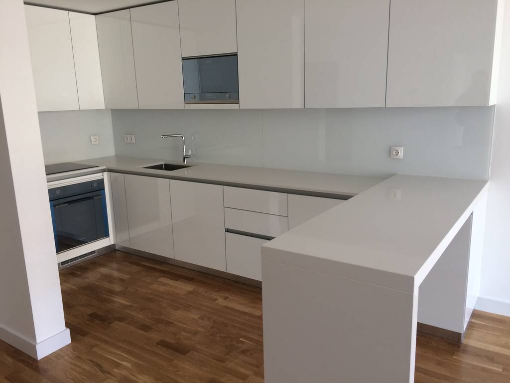 Short stay building with 25 apartments, avenida da republica, inêz fino ...