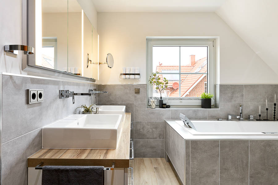 Es werde licht moderne badezimmer von banovo gmbh modern | homify