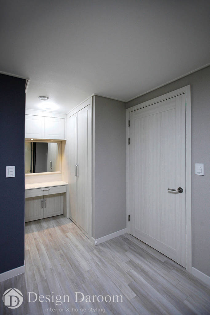 광장동 신동아 파밀리에 32py 안방 파우더 공간 | 호미파이 & homify