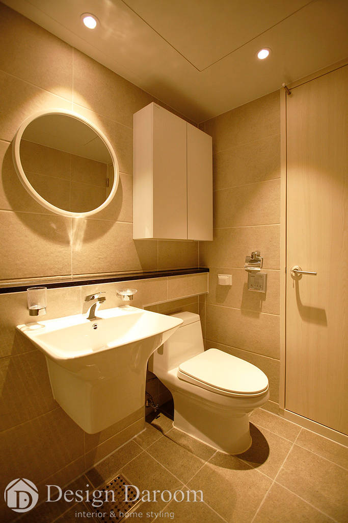 광장동 신동아 파밀리에 32py 안방 욕실 | 호미파이 & homify