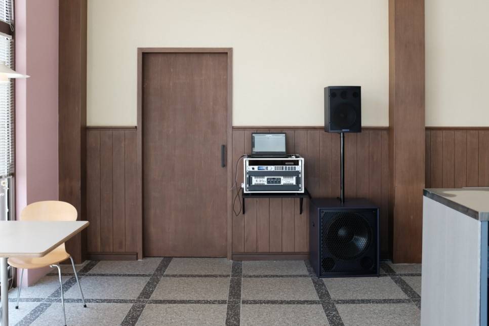 Cafe interior | 호미파이 & homify