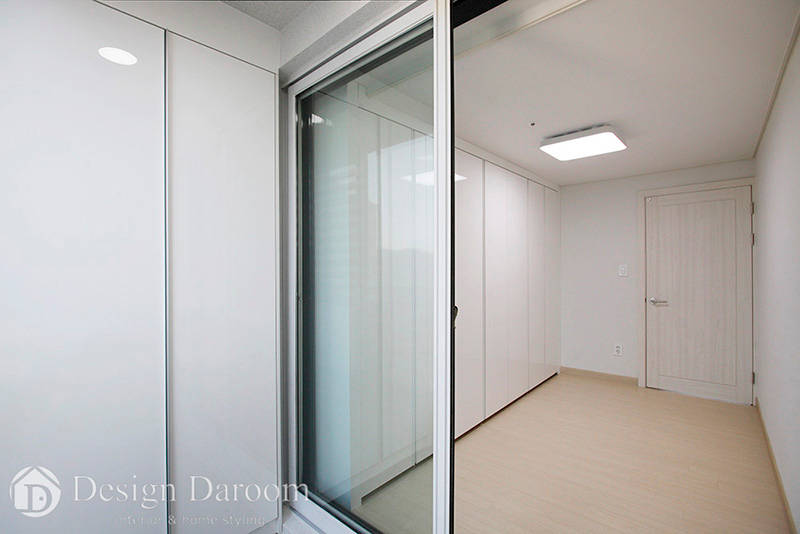 인창동 래미안 33py 드레스룸 | 호미파이 & homify