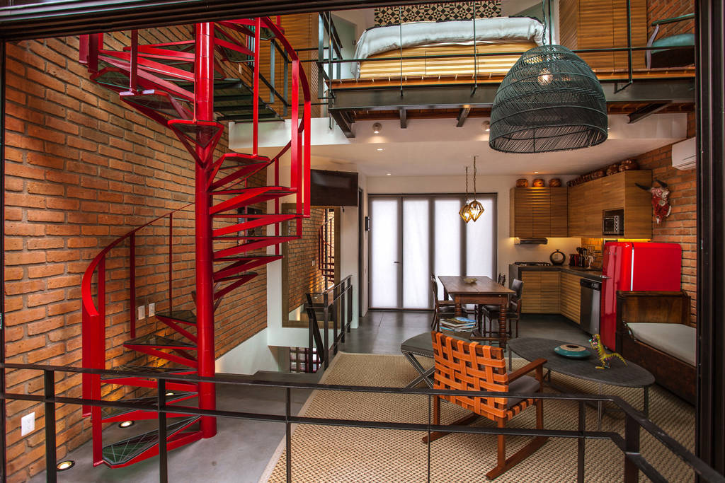 Loft de la escalera espiral roja, arqflores / architect | homify