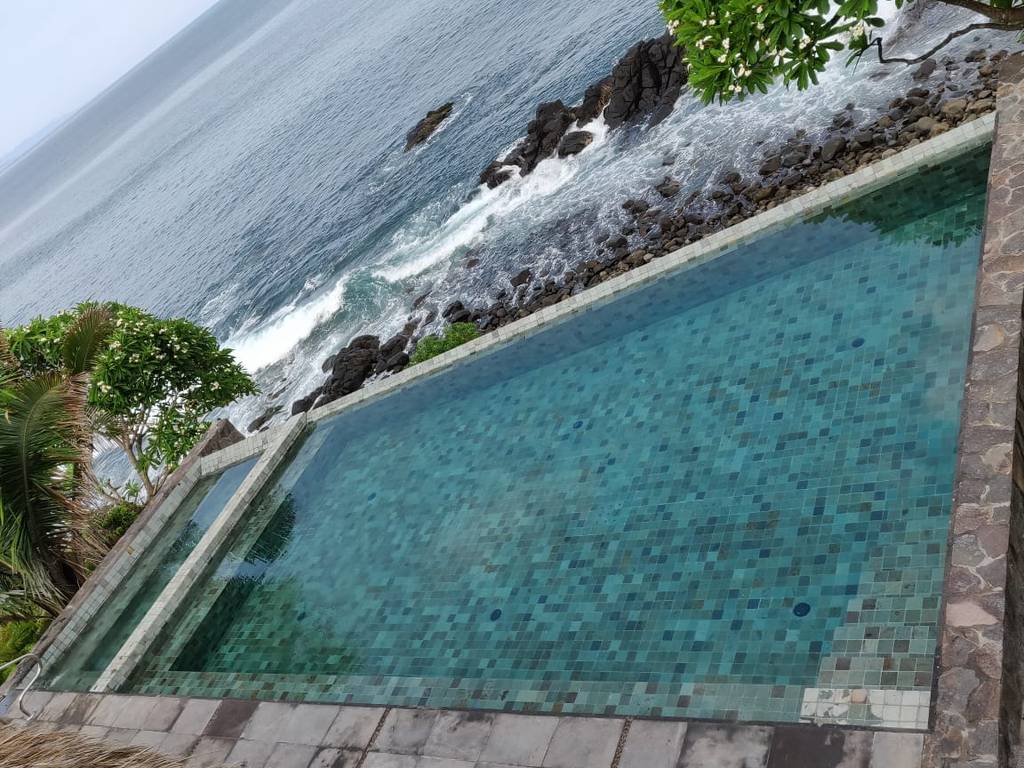 Casa chacala proyecto coa sukabumi stone méxico albercas naturales ...