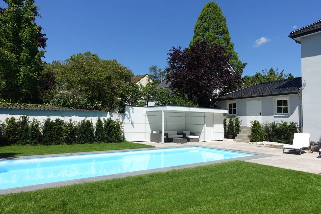 Poolhaus pooltechnik mit loungebereich | homify