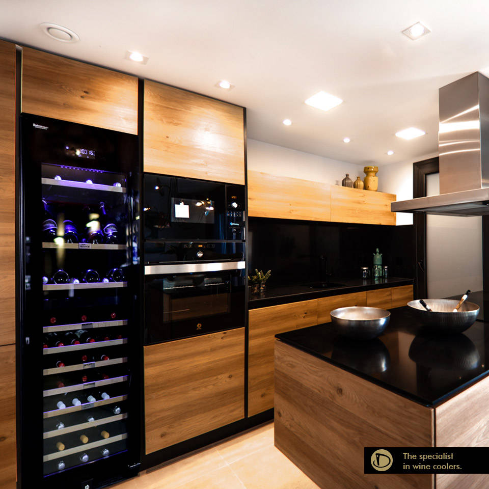 Cantinetta vino con incasso a colonna | homify