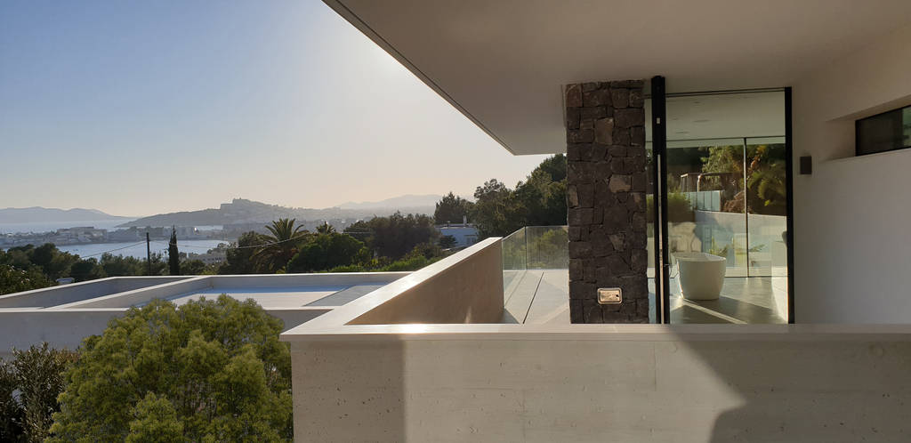 Detalle de balcon con vista al mar | homify