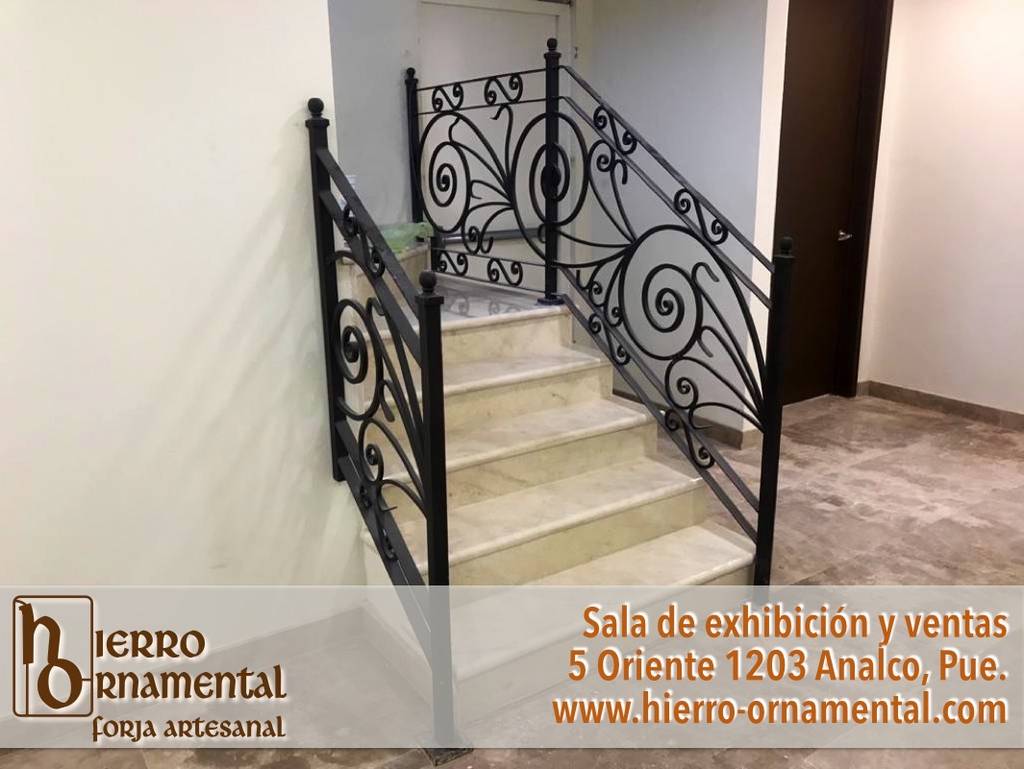 Barandal escalera chica de servicio | homify