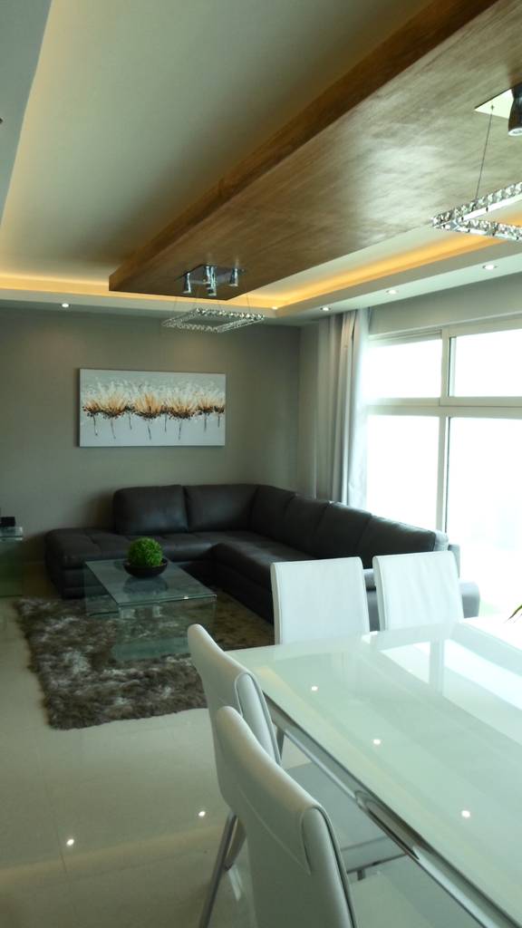 Casa cumbres madeira monterrey nl, diseño corporativo | homify