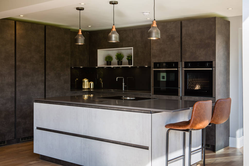 Urban contemporary open plan kitchen diner, kreativ kitchens | homify