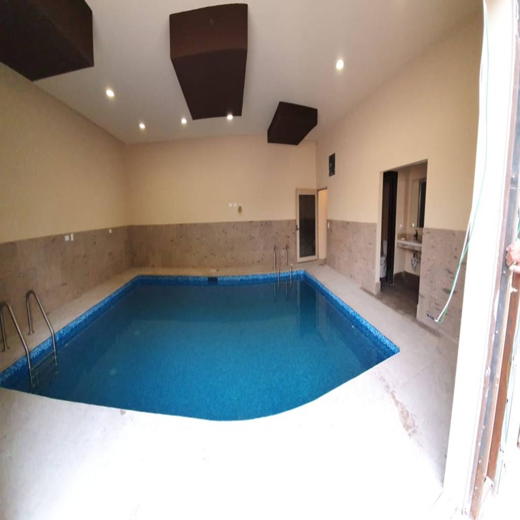 Alberca techada con | homify