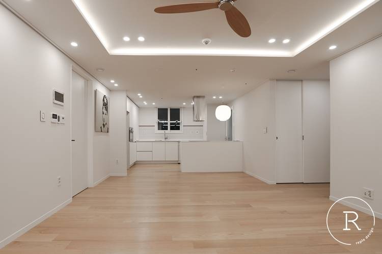 이국적인 무드의 하남 감일지구 스윗시티 14단지 마이너스 옵션 30py, 리플 디자인 | 호미파이 & homify