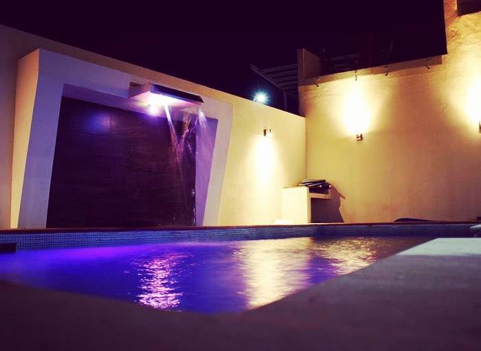 Alberca de noche | homify