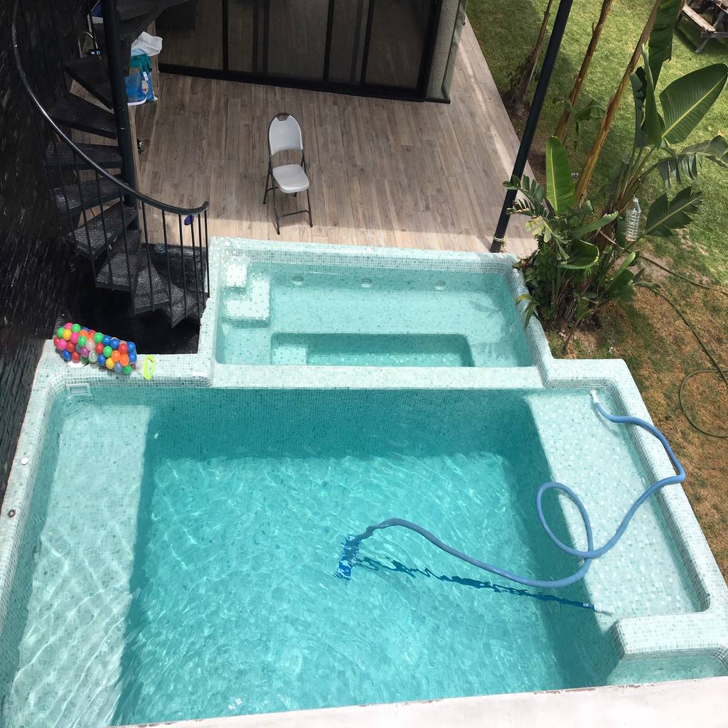 Vista aérea de alberca | homify