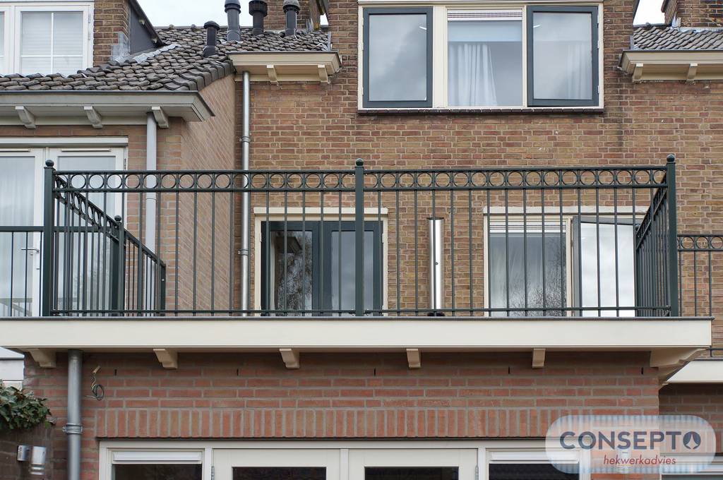 Balkonhek balkonhekwerk klassiek met ringen | homify