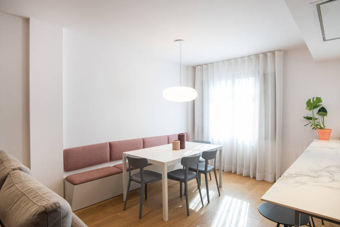 Comedor con bancada y mes extensible | homify