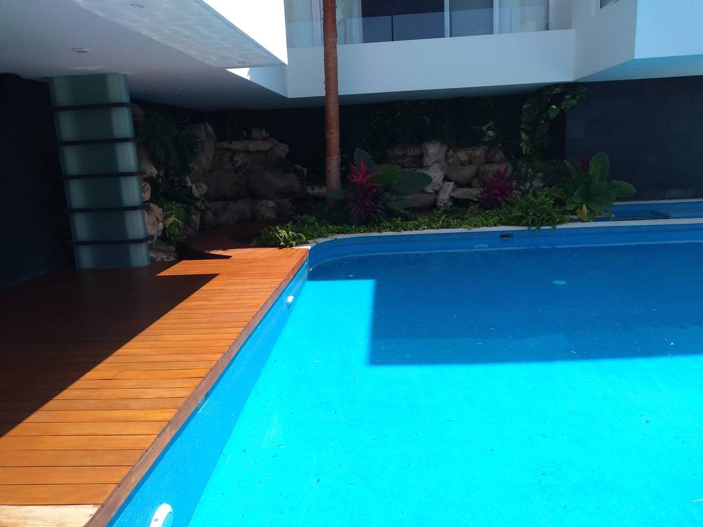 Deck piscina | homify