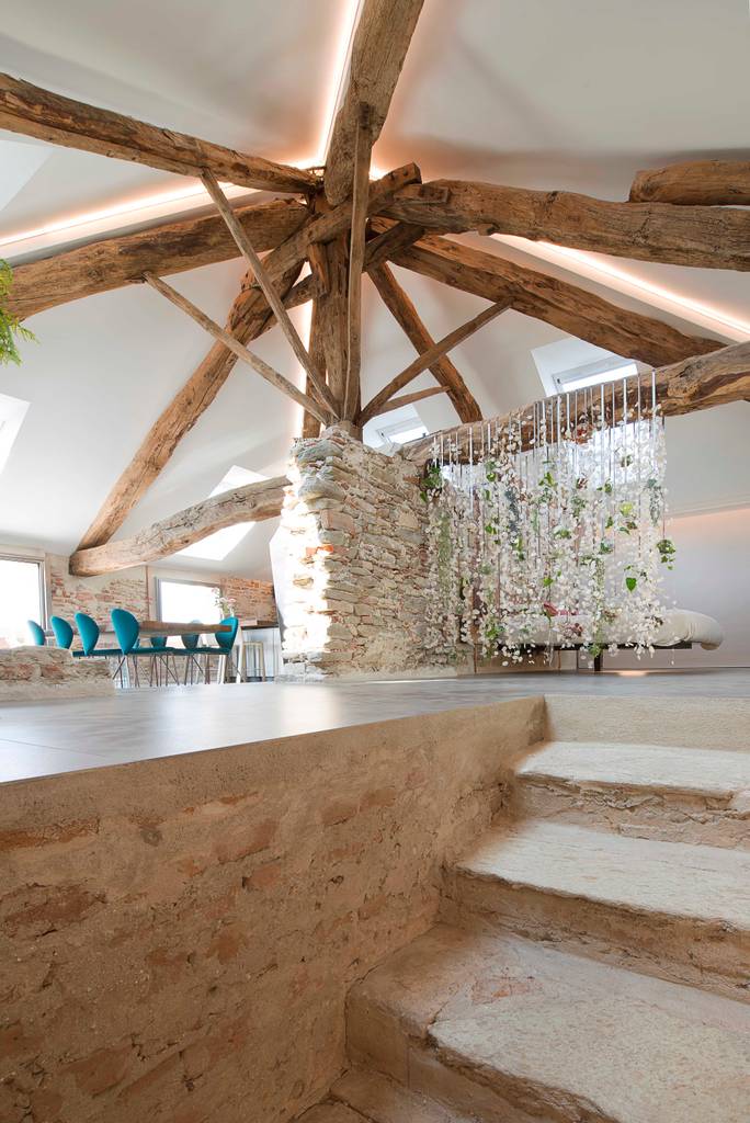 La capriata in legno originale del castello | homify