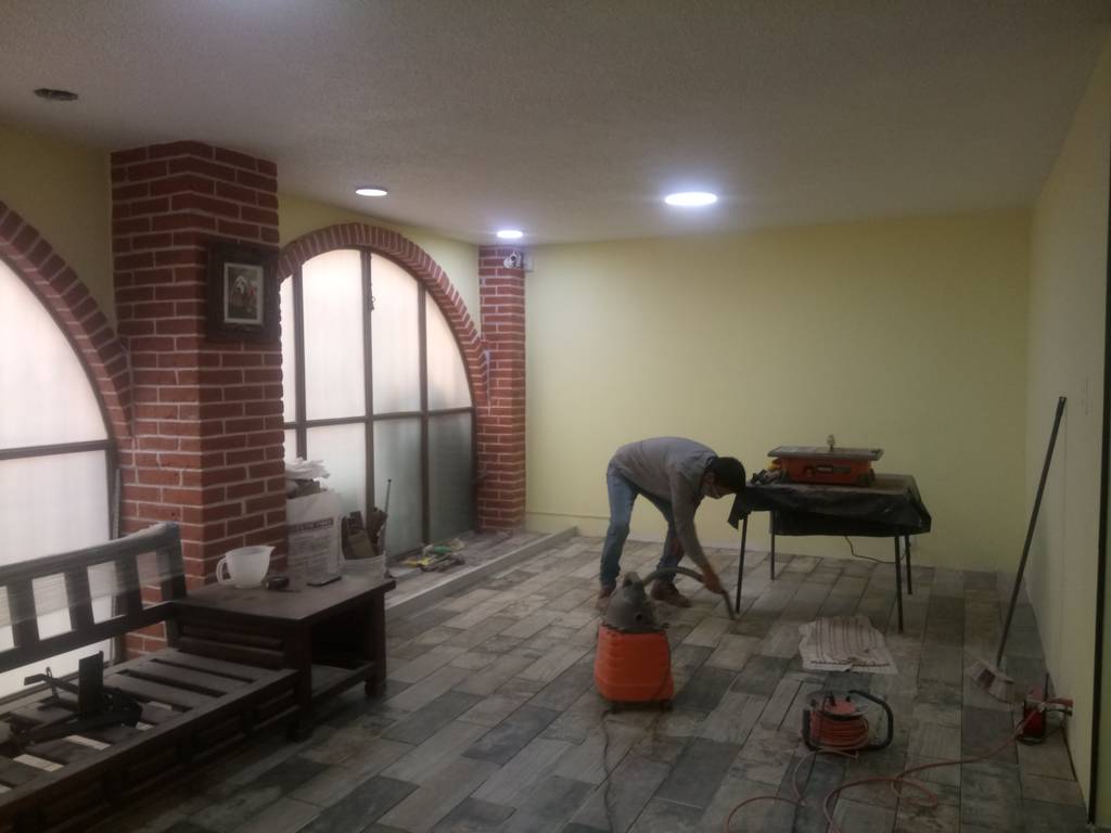 Colocación de loseta en pisos y muros (sala y cocina)., grupo cesani ...