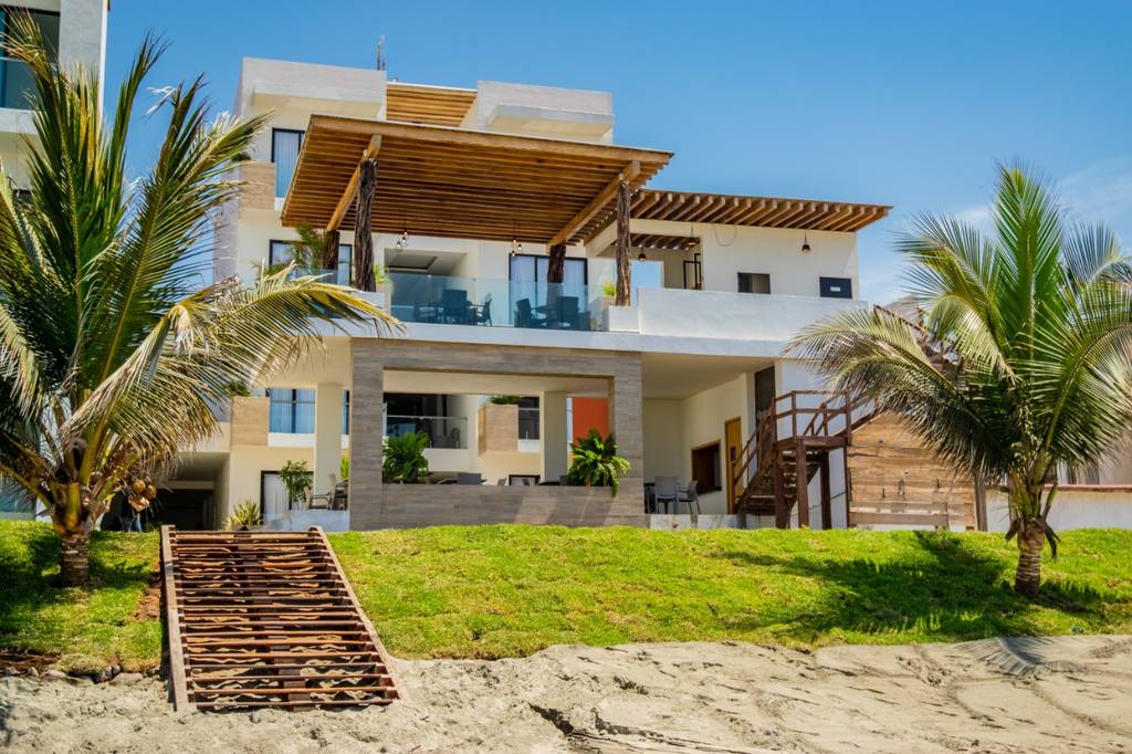 Perspectiva lateral de hotel | homify