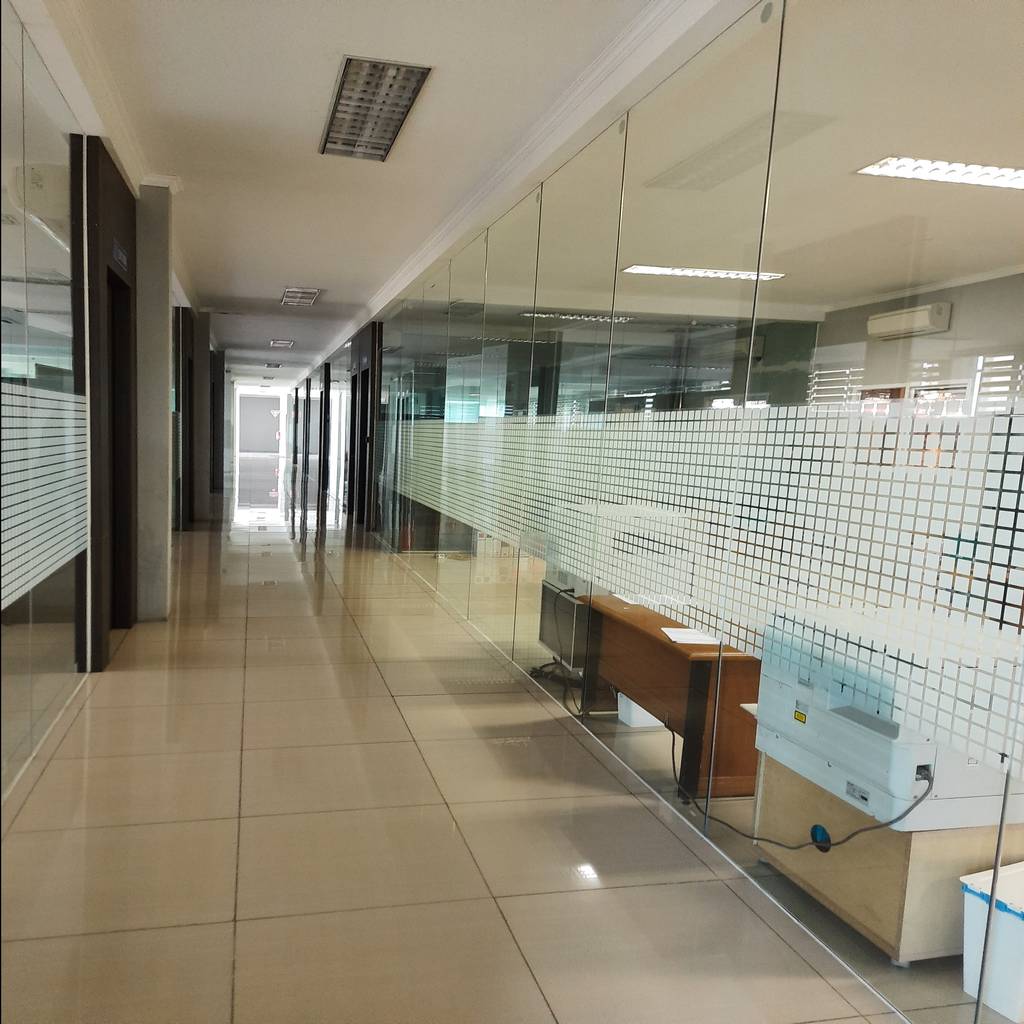 Partisi ruangan kaca, toko kaca toko aluminium | 호미파이 & homify