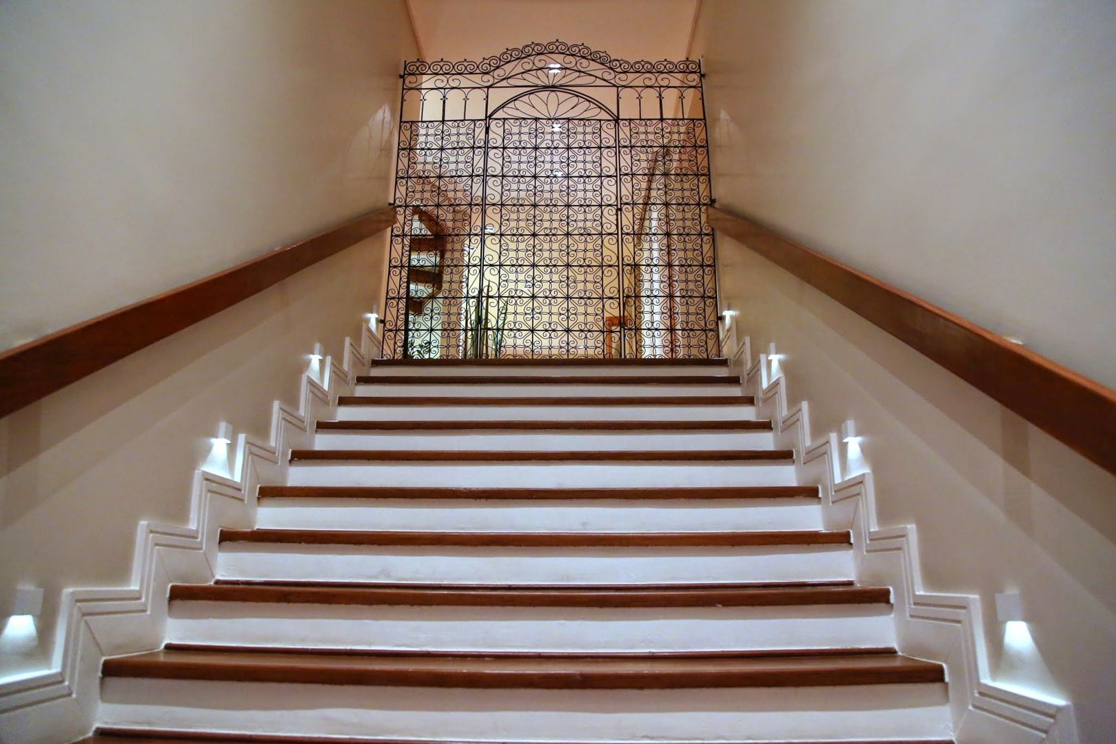 16 Blacksmith Doors for a Stunning Entrance | homify