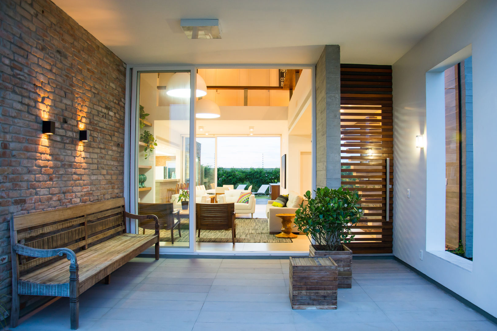 13 Front Doors that Contribute to Stunning Façade Designs | homify