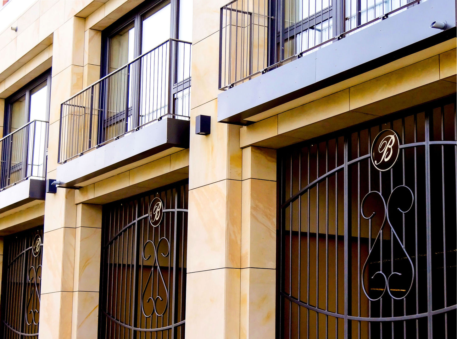 15 rejas modernas que protegerán tu casa con estilo | homify