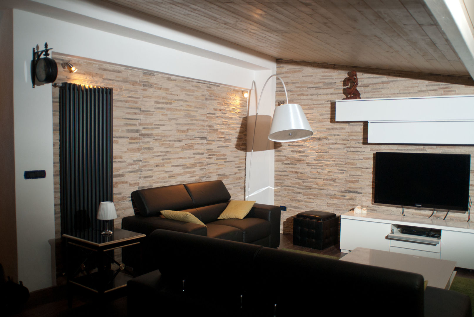 De desván en desuso a vivienda con terraza de impresión | homify