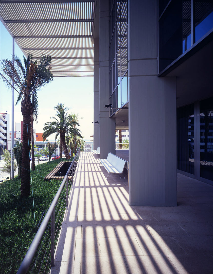 Diseño y construcción de un edificio institucional en Tenerife | homify