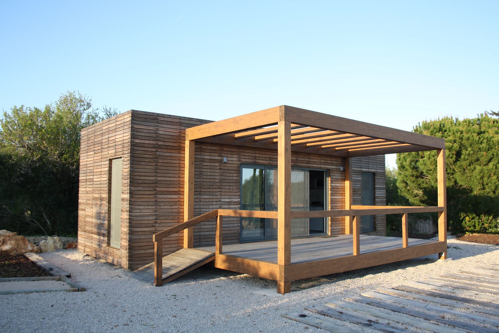 Prefabricated Houses: Advantages, Disadvantages, and Inspiring Projects ...