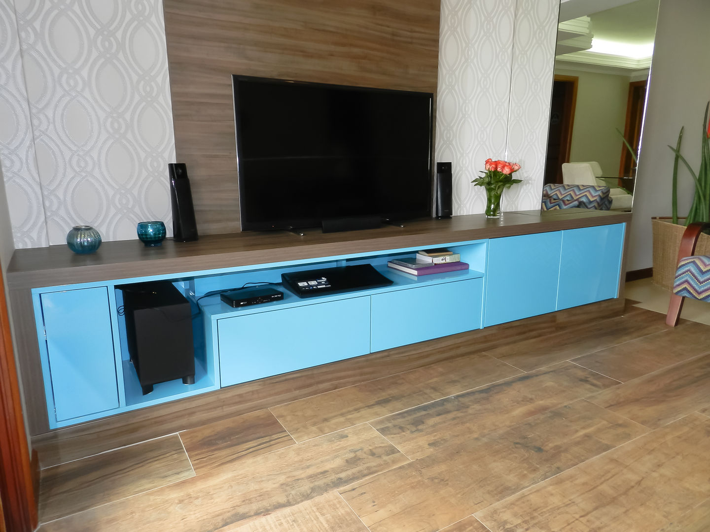 Retrô rack: 13 formas inteligentes de usar o rack retrô na decoração ...