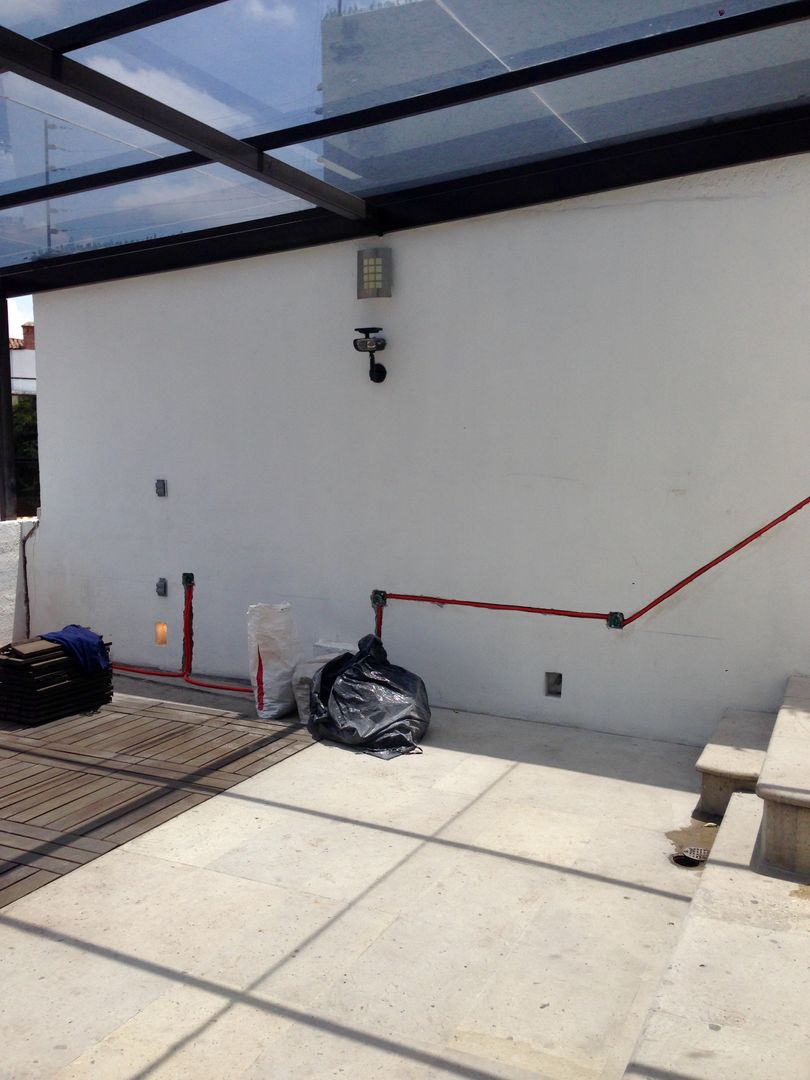 Um terraço renovado em apenas alguns passos: Resultado Espetacular ...