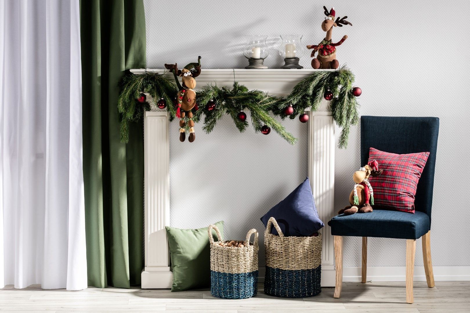 Festliche Dekoration für eine gemütliche Winteratmosphäre zu Hause ...