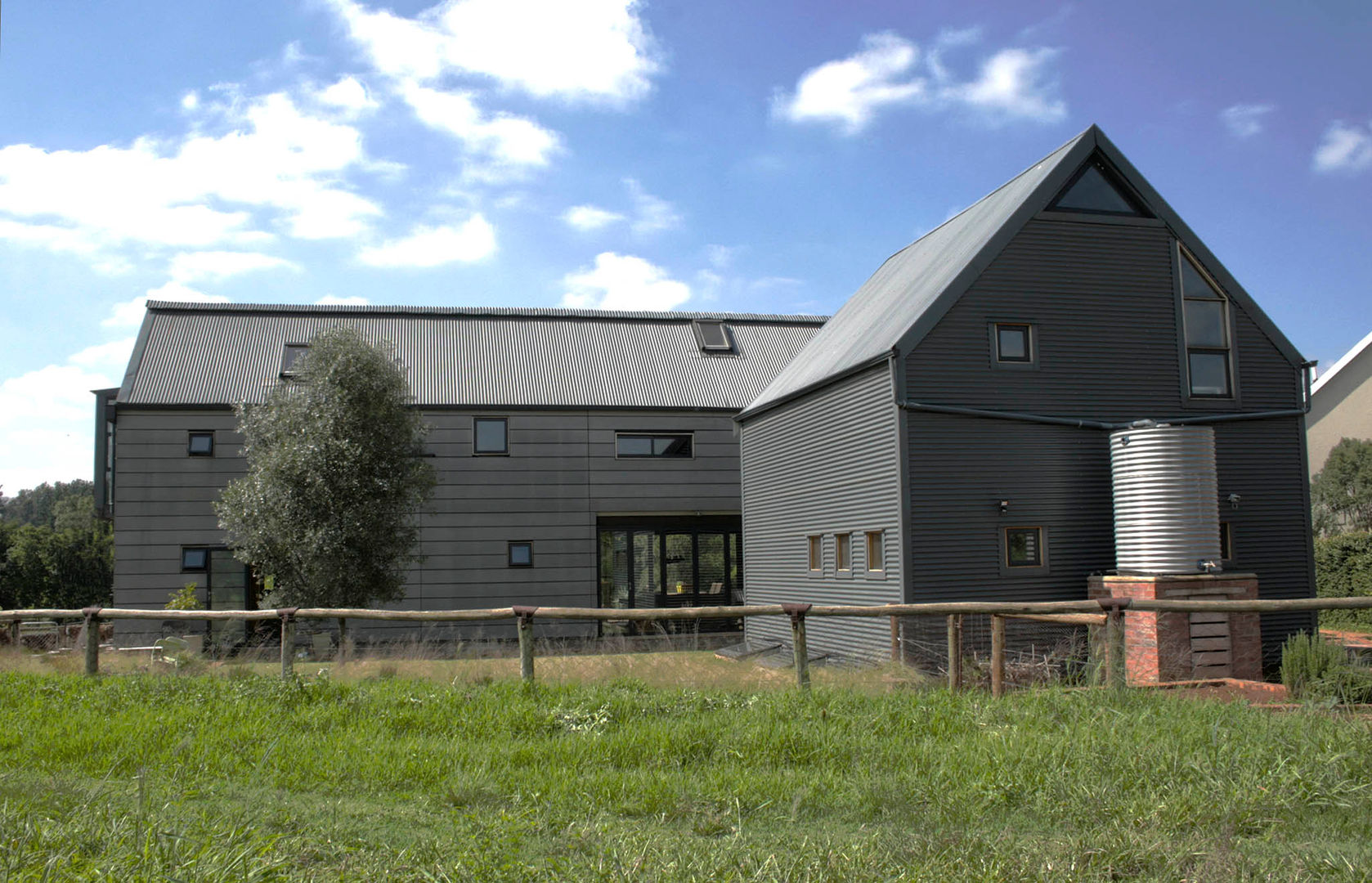 Steel Barn House Type Walls Passive 'barn' House Makes An Elegant