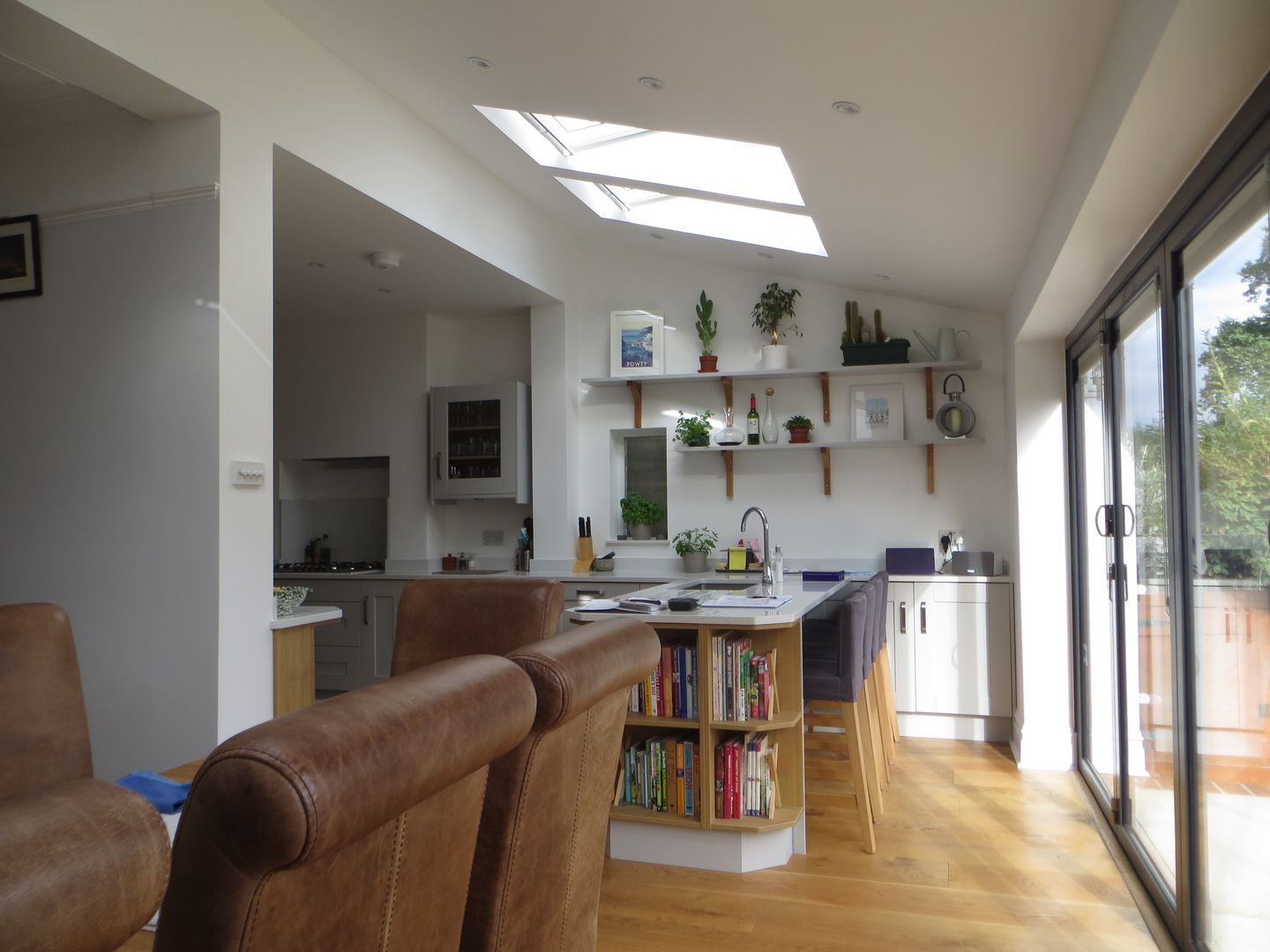 This bang average British home gets a £100K extension | homify