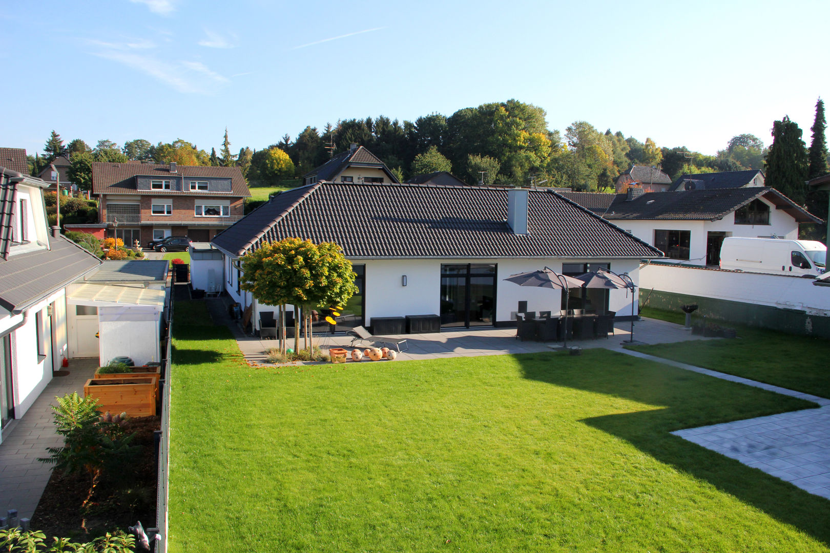 Symmetrischer Bungalow mit privatem Atrium | homify