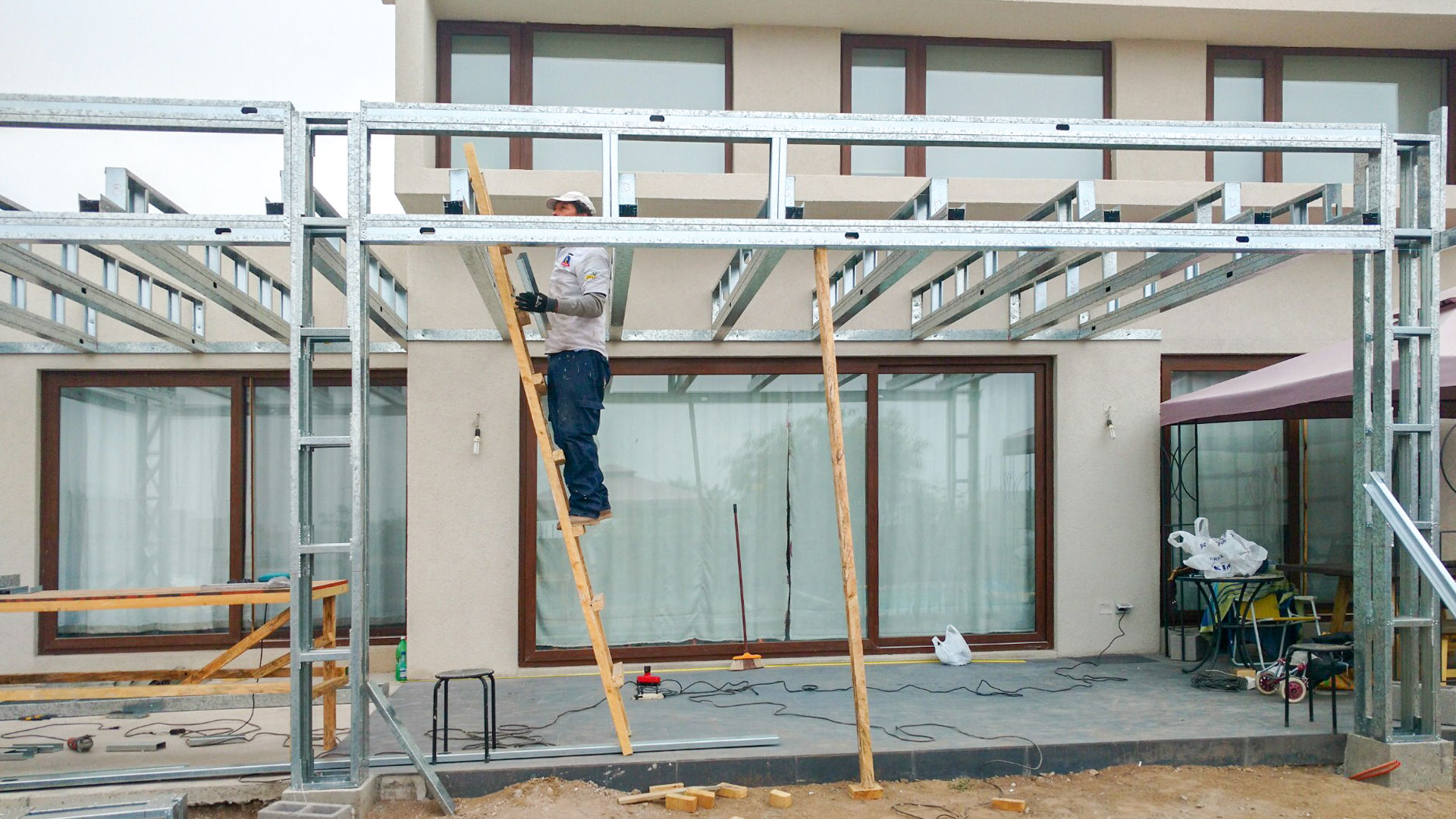 Una terraza construida completamente en Metalcon ¡No te la pierdas ...