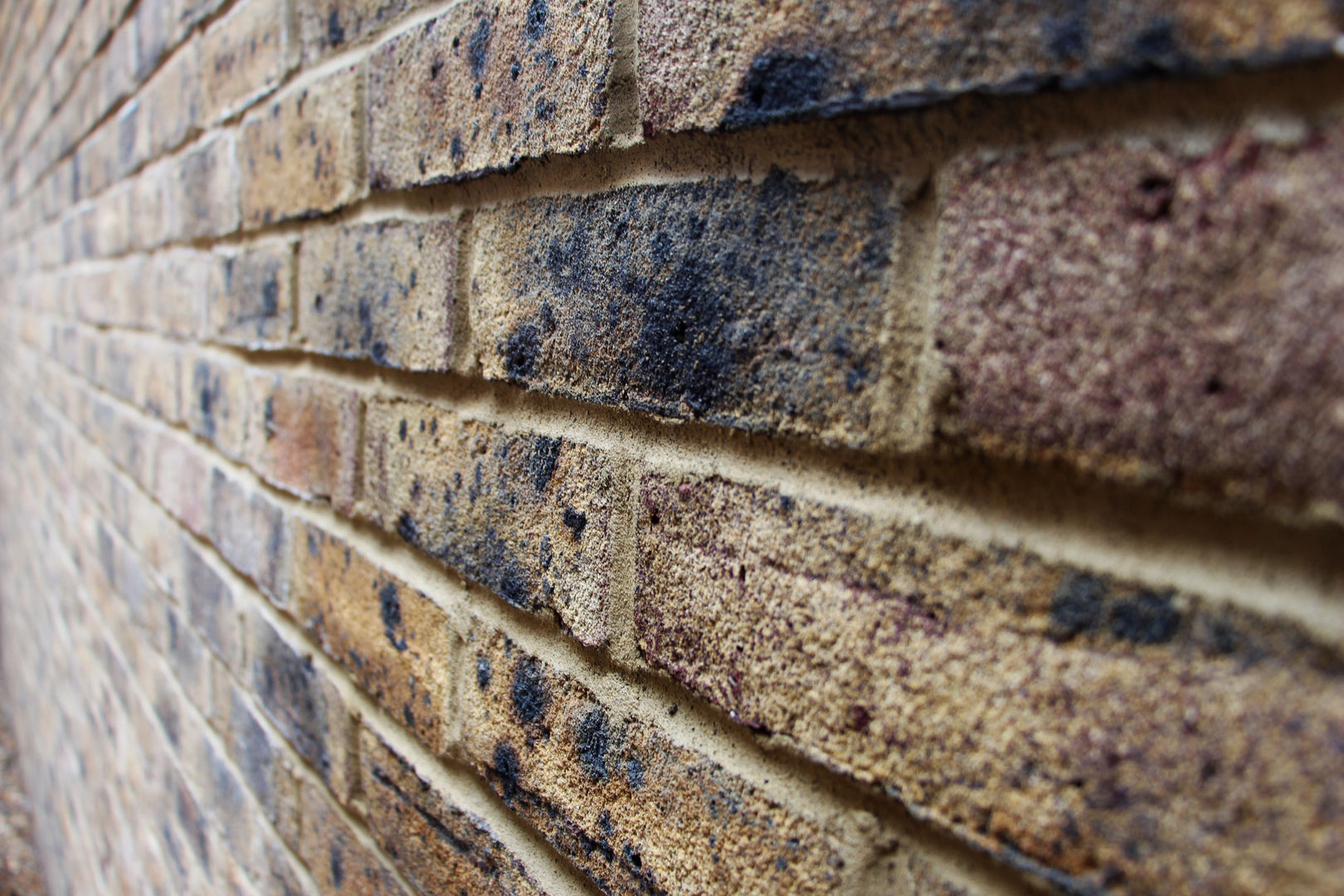 Create a focal point with an exposed brick wall | homify