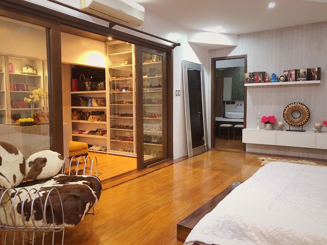 9 Chic and Stylish U-Shaped Dressing Room Designs | homify