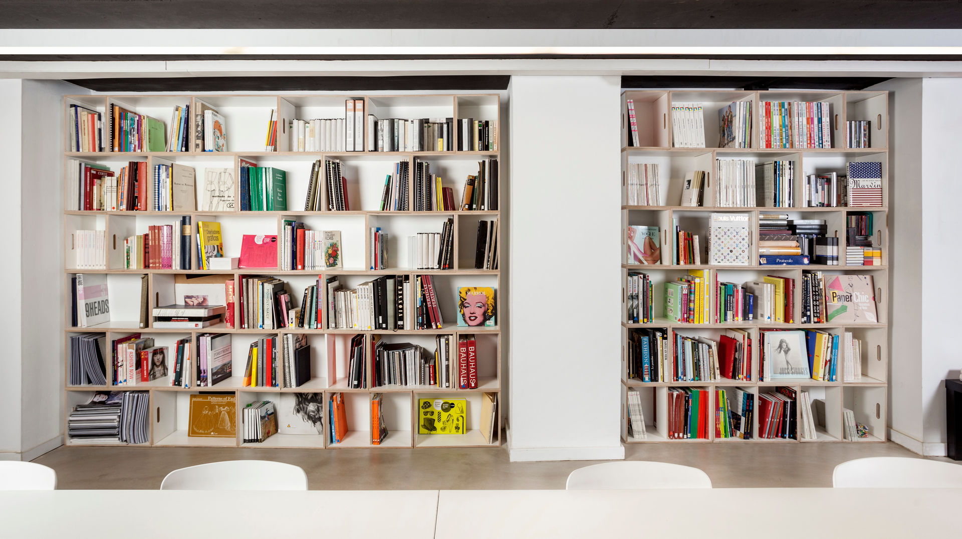 Diseño de bibliotecas modulares en Barcelona | homify