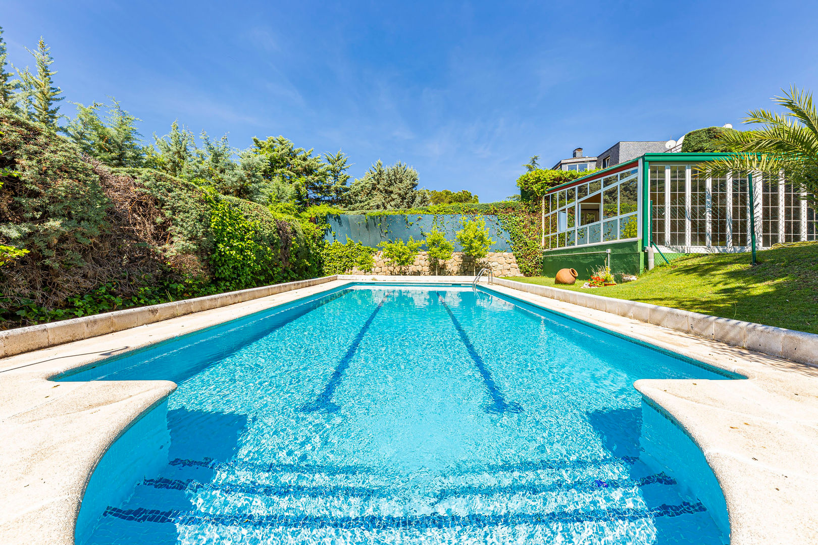 As Piscinas Mais Lindas do Mundo: 10 Inspirações Inigualáveis em Design ...