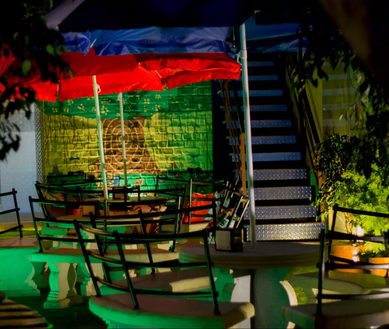 Colourful and Funky Interior Design for a Café in Bangalore | homify