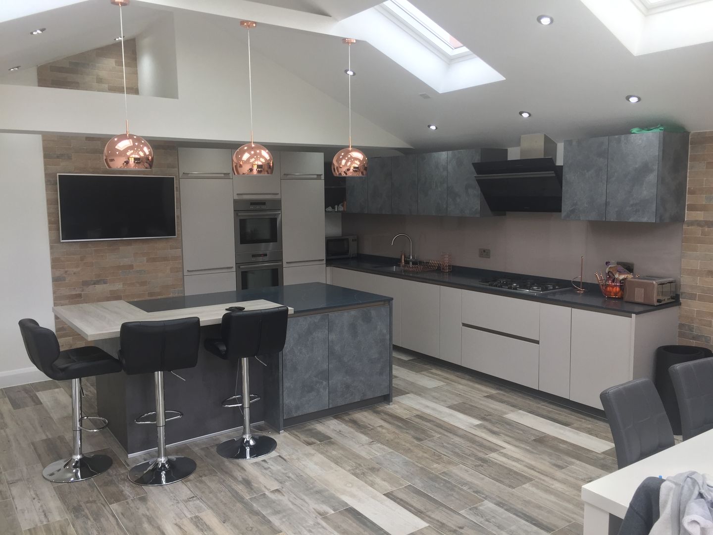 What Are The Benefits of Hiring a Kitchen Designer for Your Project ...